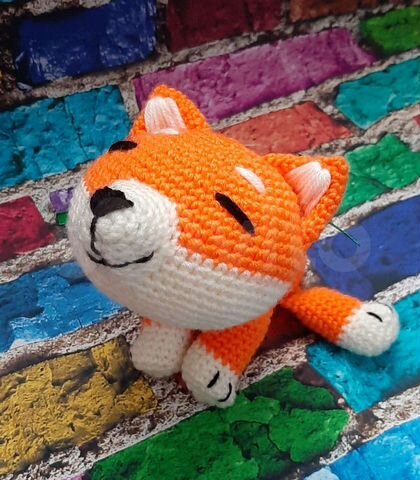 Сиба ину / собака / щенок / лиса / лисичка